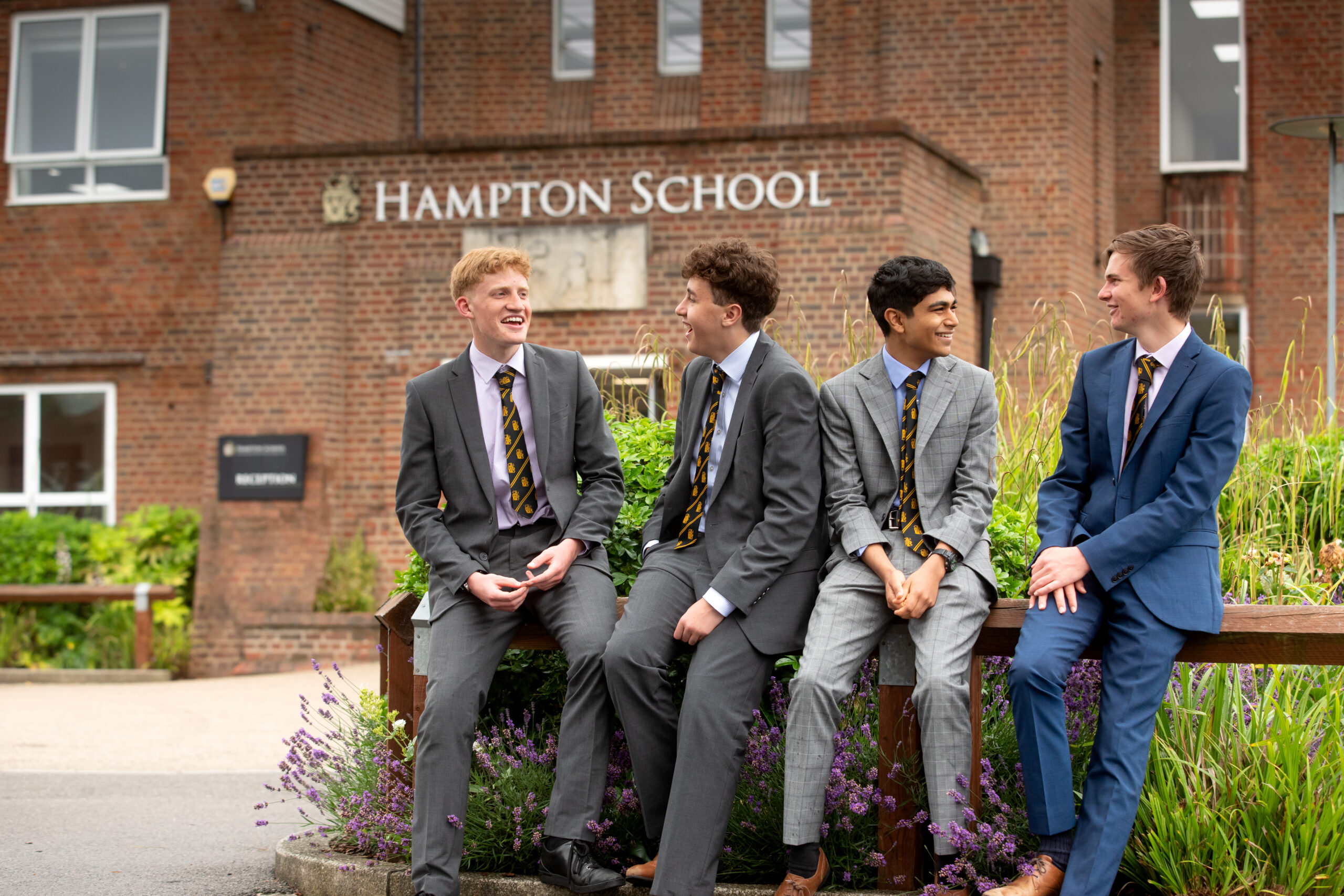 Hampton School - Saxton Bampfylde - Global Executive Search ...