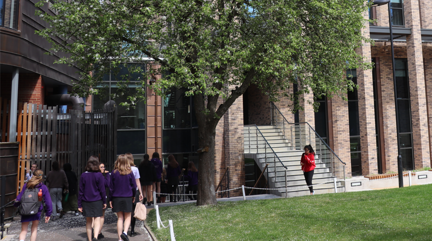 Putney High School - Saxton Bampfylde - Global Executive Search ...